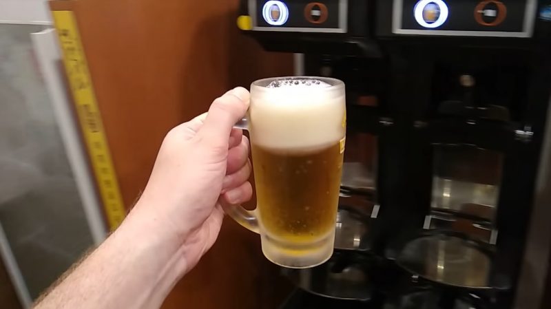 'Self-Pouring’ Beer Machine at All-You-Can-Drink Restaurant in Japan ...